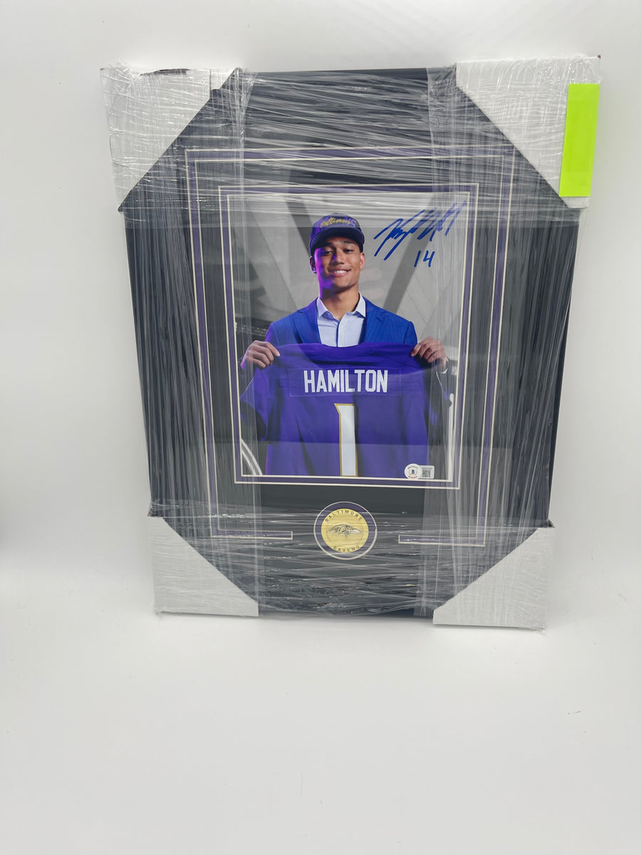 Kyle Hamilton signed 8x10 photo framed – Lupton's Sports Collectibles